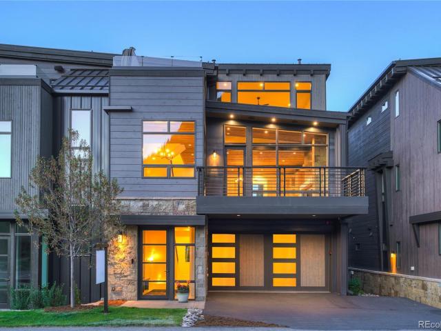318 S 2nd Avenue