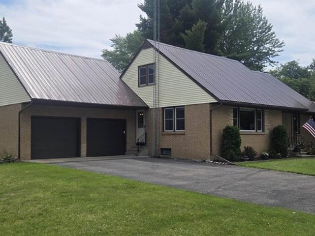 318 S Charles St, Westfield, WI 53964
