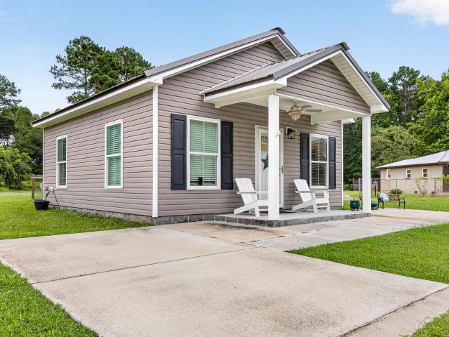 318 S Live Oak Drive