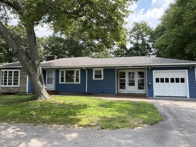 318 S Main St, Hopedale, MA 01747