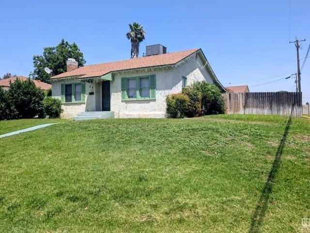 318 S Myrtle St, Bakersfield, CA 93304