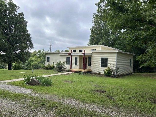 318 S Riggsville Dr, Mountain View, AR 72560