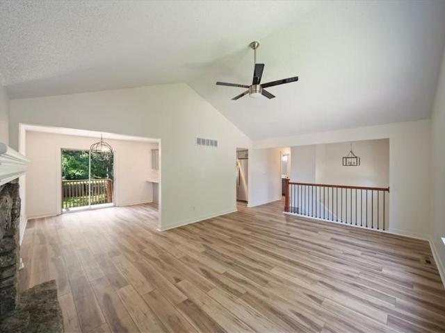 318 SE Bent Tree Drive