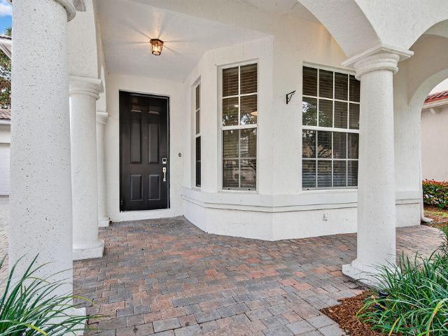 318 September St, Palm Beach Gardens, FL 33410 | MLS #B26009 | Compass