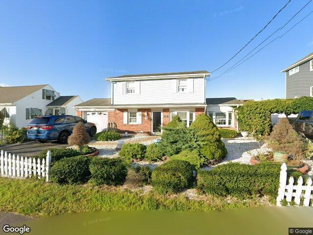 318 Silver Bay Rd, Toms River, NJ 08753