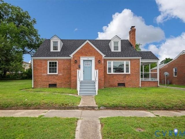 318 St Matthew St, Petersburg, VA 23803