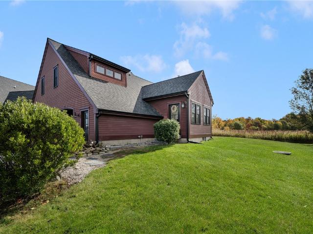 318 Sutton St, Uxbridge, MA 01569 | MLS #1410