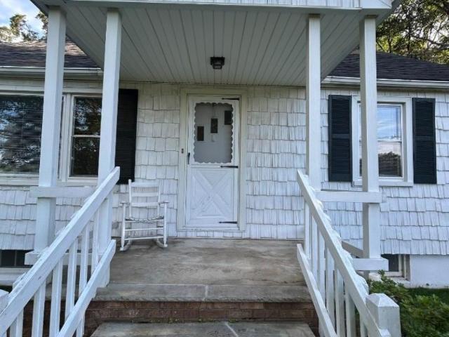 318 Palmer Rd