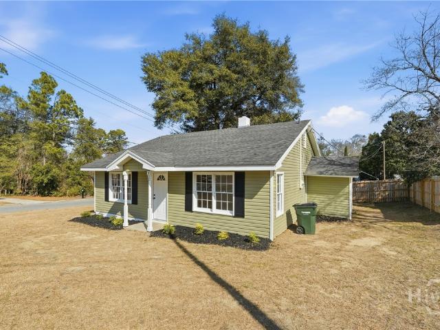 318 Peachtree Circle