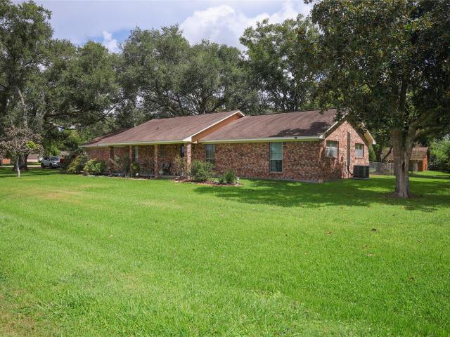 318 Peach Point Rd, Jones Creek, TX 77541 | MLS #23689 | Compass
