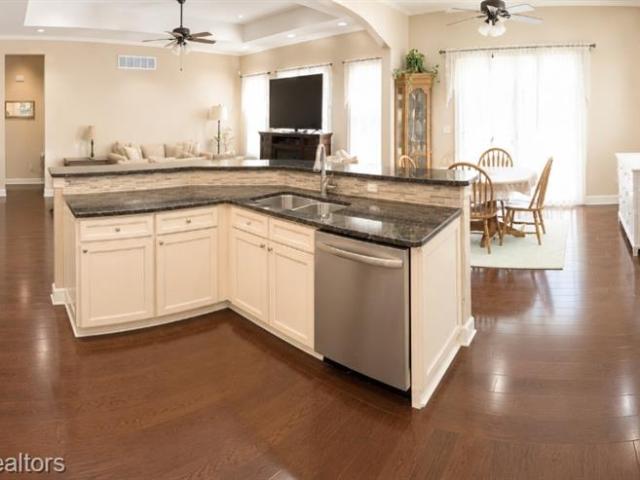 318 Province Ln