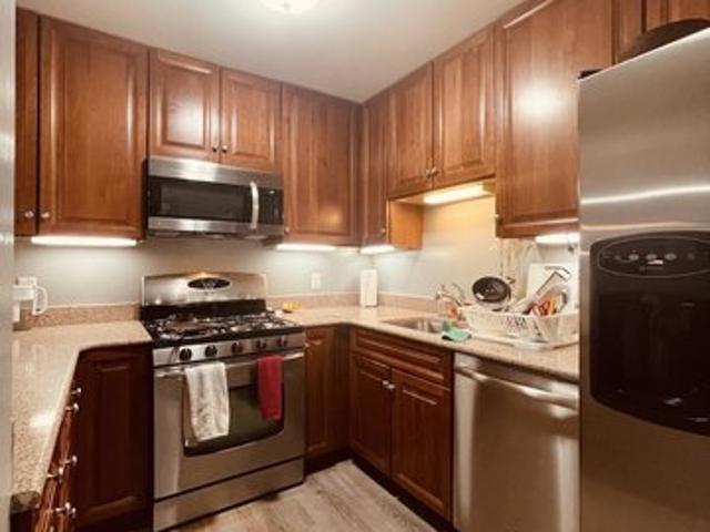 318 Rindge Ave Unit 304, Cambridge, MA 02140