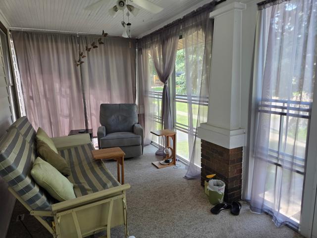 318 W 3rd Street