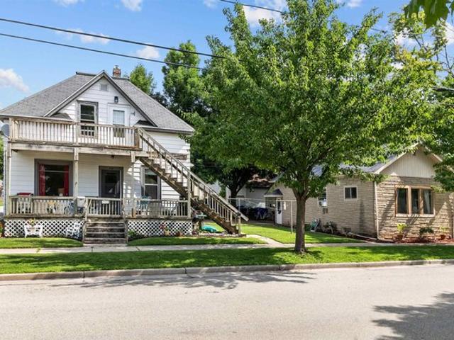 318 W Brewster St, Appleton, WI 54911