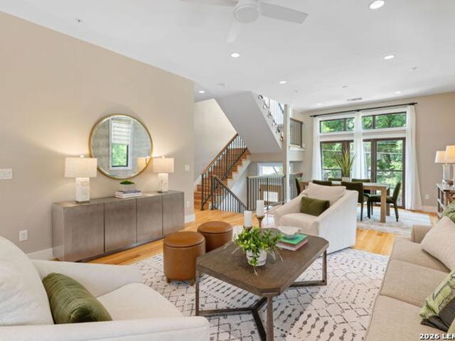 318 W Grayson St, Unit 101
