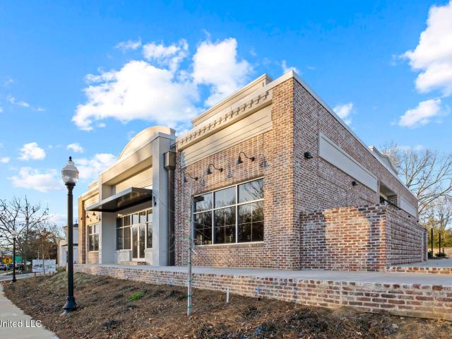 318 W Jackson Street