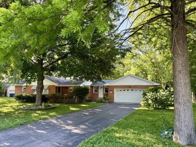 318 W North Ave, Noble, IL 62868