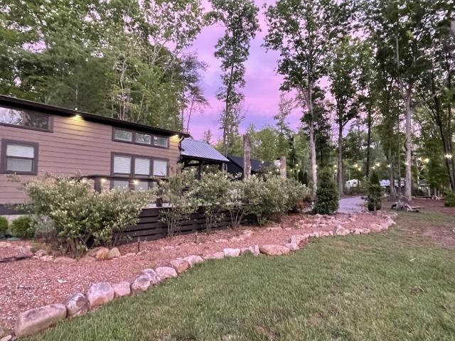 318 Waters Edge Way