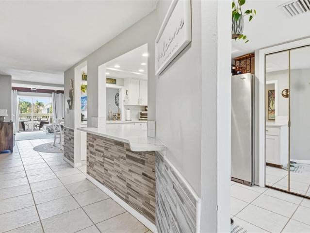 318 Windrush Blvd, Unit 9, Indian Rocks Beach, FL 33785 | MLS #TB8489 | Compass