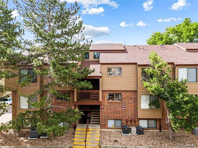 318 Wright St Apt 302, Lakewood, CO 80228