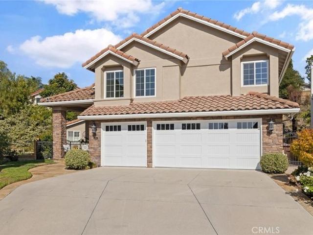 31945 LA Subida Dr, Rancho Santa Margarita, CA 92679