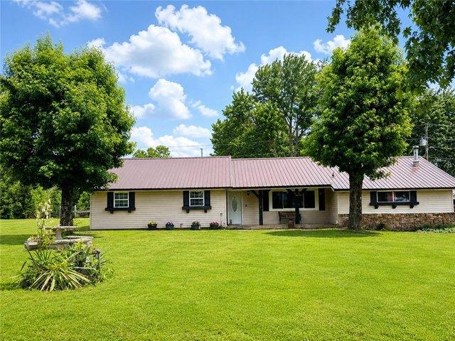 3194 N 56th St, Springdale, AR 72762