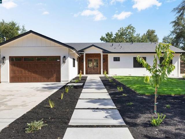 3194 Surmont Dr, Lafayette, CA 94549
