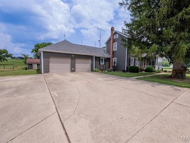 31953 Case Rd, Hermann, MO 65041
