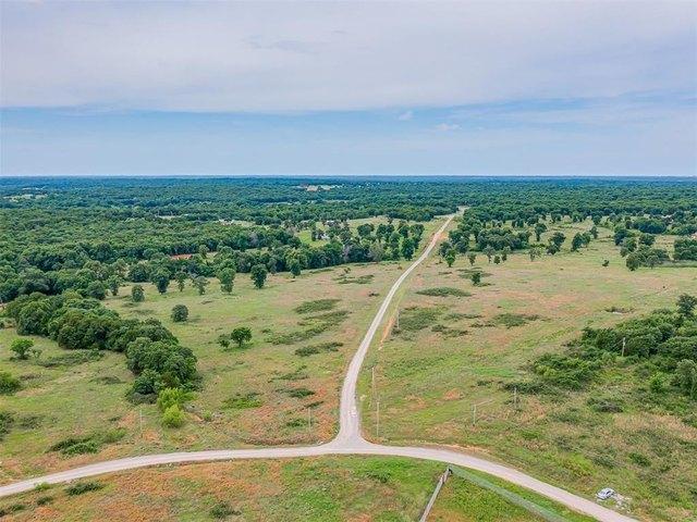 31964 Red Hawk Dr, Wanette, OK 74878