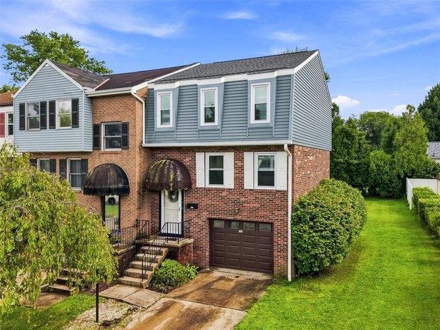 3198 Coulson Dr, New Kensington, PA 15068