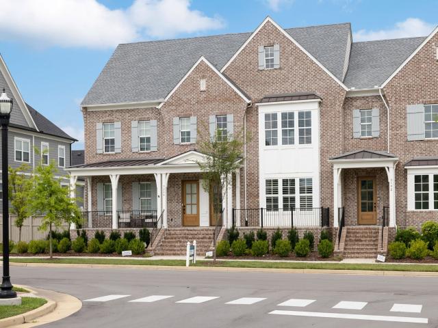 3198 Long Branch Cir