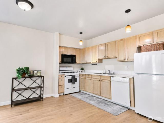 31900 th Avenue SE # E105
