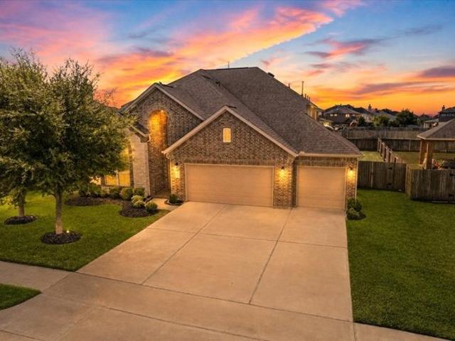 31911 Casa Linda Dr, Hockley, TX 77447