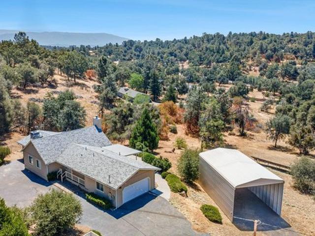 31911 Mountain Ln, North Fork, CA 93643