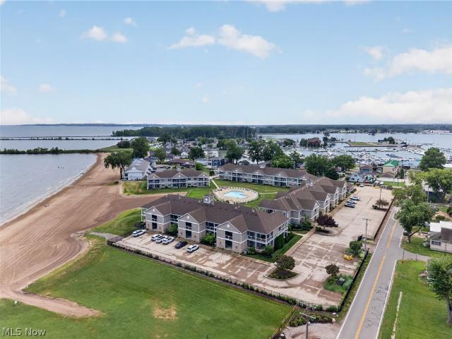 3191 N Beach Towne Court