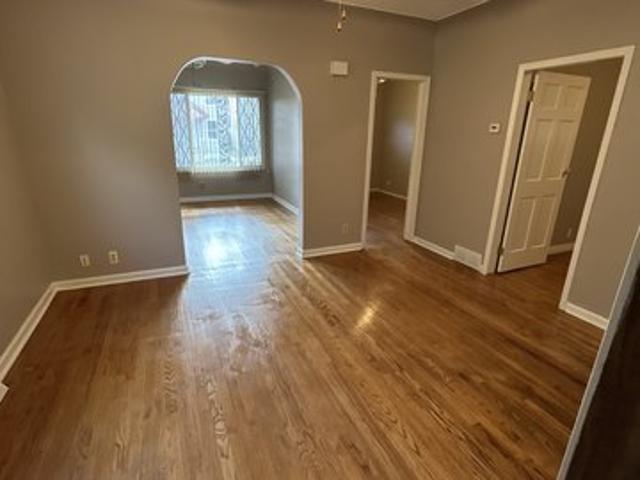 3191 Belmont St, Hamtramck, MI 48212