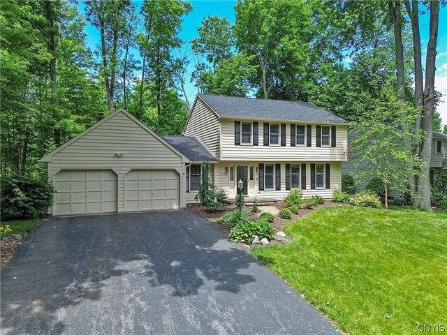 3191 Reston Dr, Baldwinsville, NY 13027