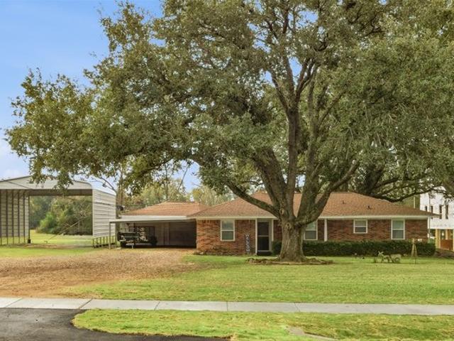 31921 Waller Tomball Rd, Waller, TX 77484