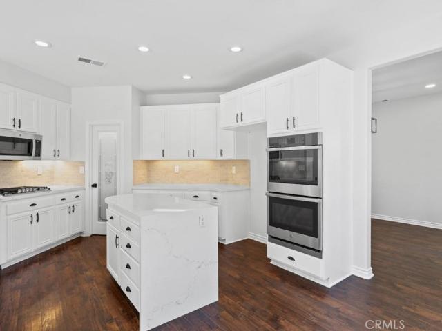31926 Hyacinth Court