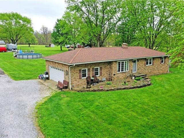 3192 New Milford Rd, Atwater, OH 44201