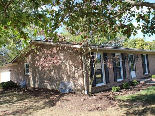 3193 Carriage Ln, Lexington, KY 40517