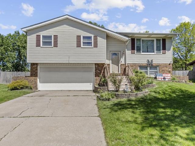 3193 Hickory St, Portage, IN 46368