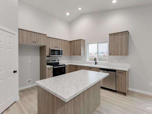 3193 W Animas Creek Dr