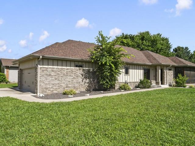 3193 W Grandview St, Springfield, MO 65803