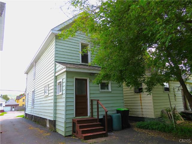 319 1/2 Pleasant Avenue