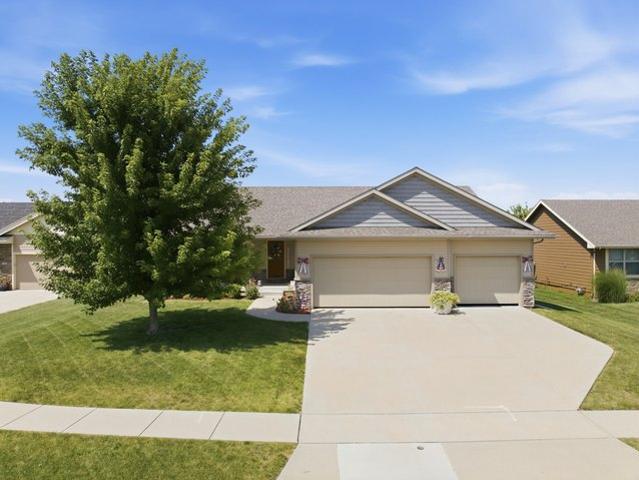 319 31st St SW, Altoona, IA 50009