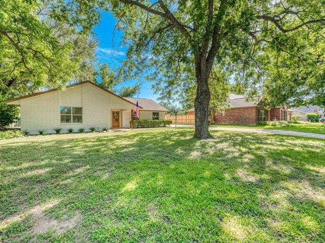 319 Columbine St, Marble Falls, TX 78654