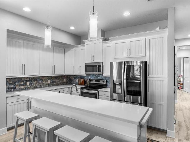 319 Compass Point Dr, Unit 201, Bradenton, FL 34209 | MLS #A4691 | Compass