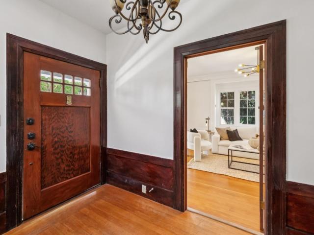319 Catalpa Street