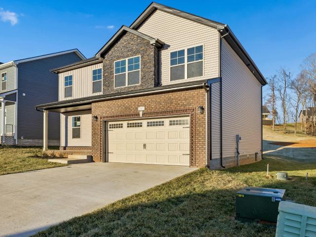 319 Cardinal Creek
